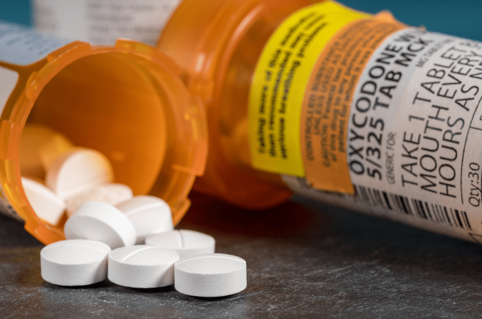 Understanding Opioids: Addiction and Risks Involved - Peace Medical Understanding Opioids: Addiction and Risks Involved - Peace Medical